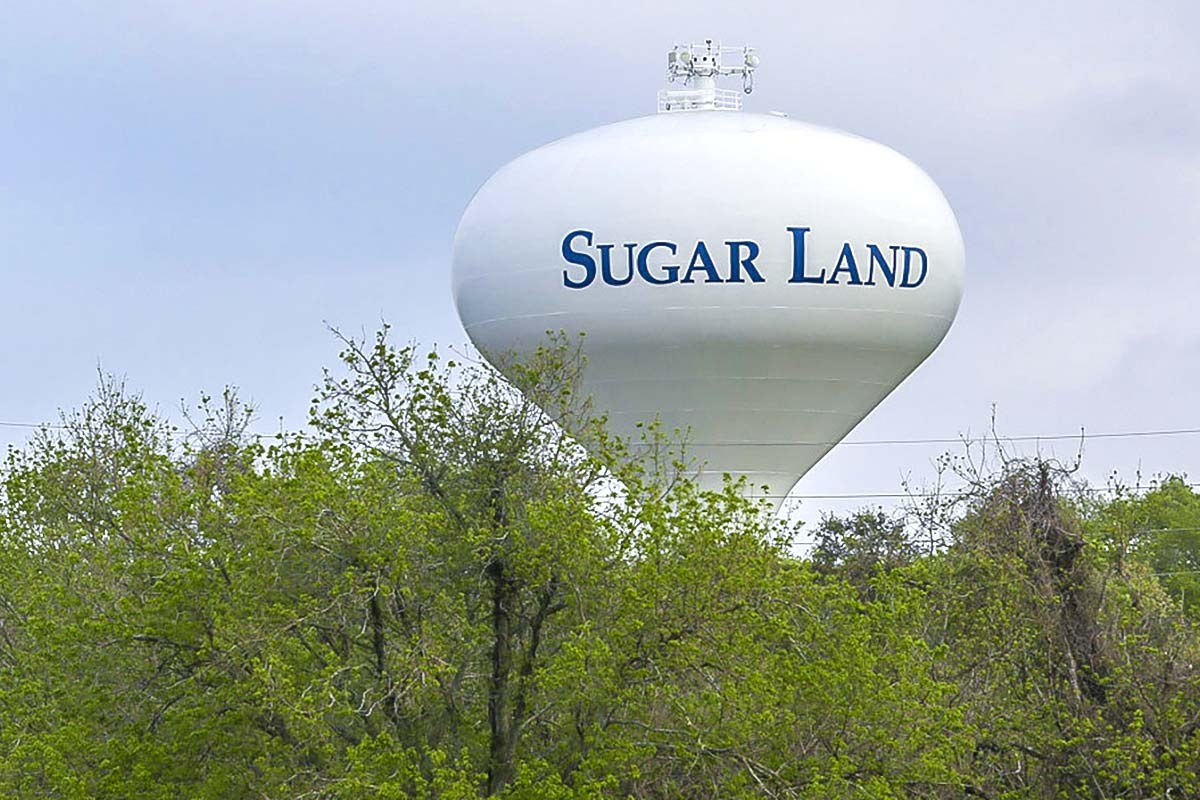 查看 Sugar Land 和 Missouri City 的人口結構在五年內的變化 - Texas Chinese Radio